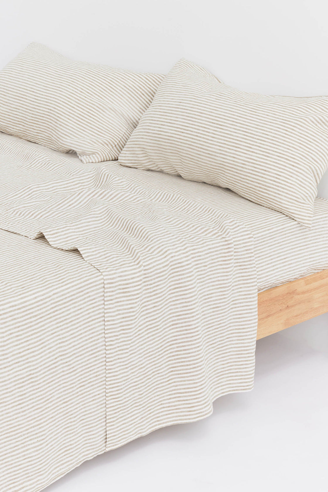 Linen Fitted Sheet Olive Stripe | Assembly Label