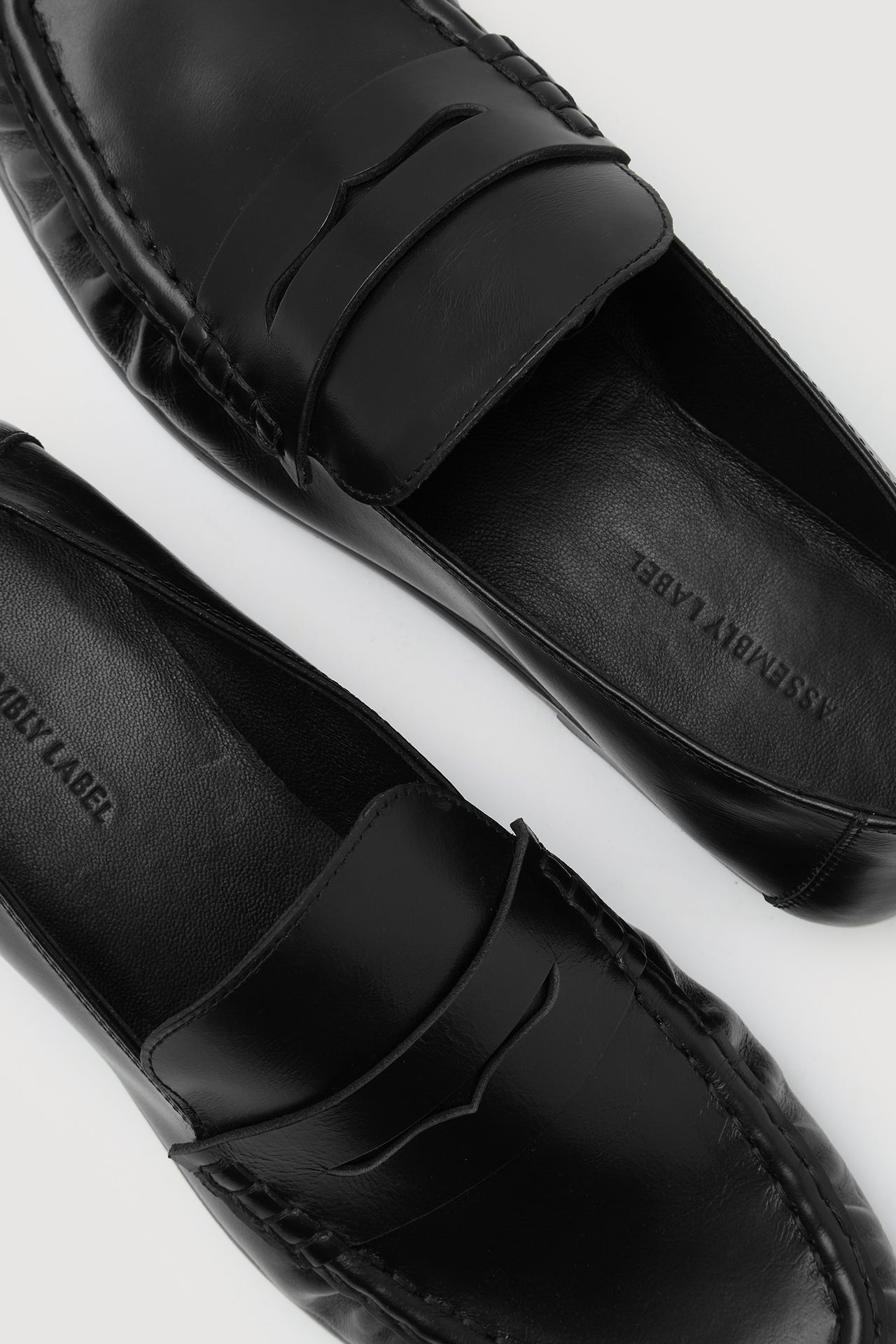 Avenue Leather Loafer Black | Assembly Label