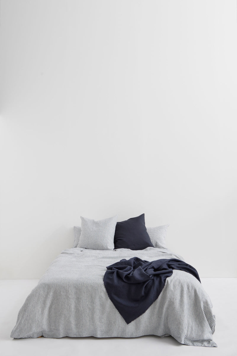 Linen Duvet Cover Ocean Stripe | Assembly Label