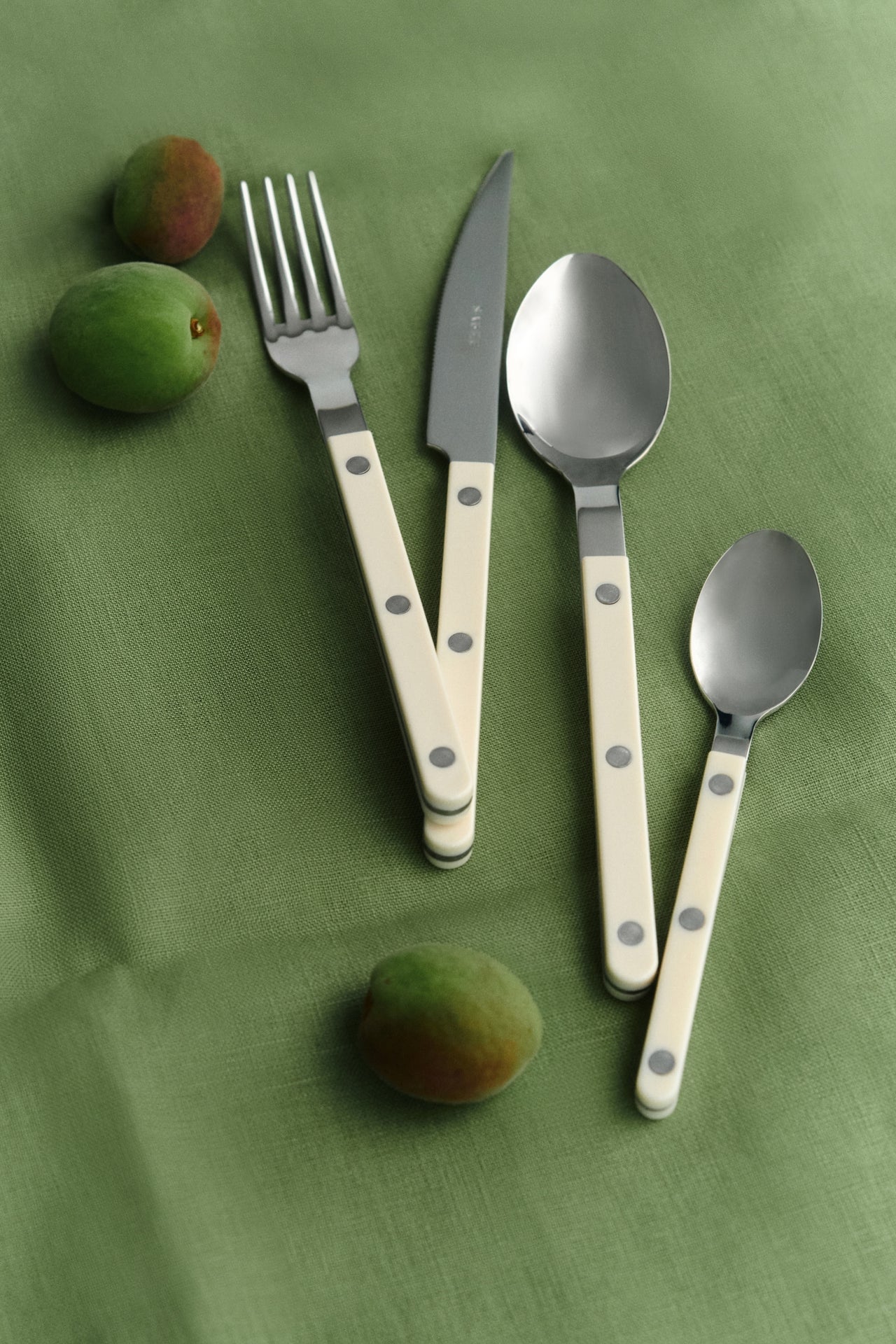 Sabre - Bistro 4 Piece Set Ivory | Assembly Label