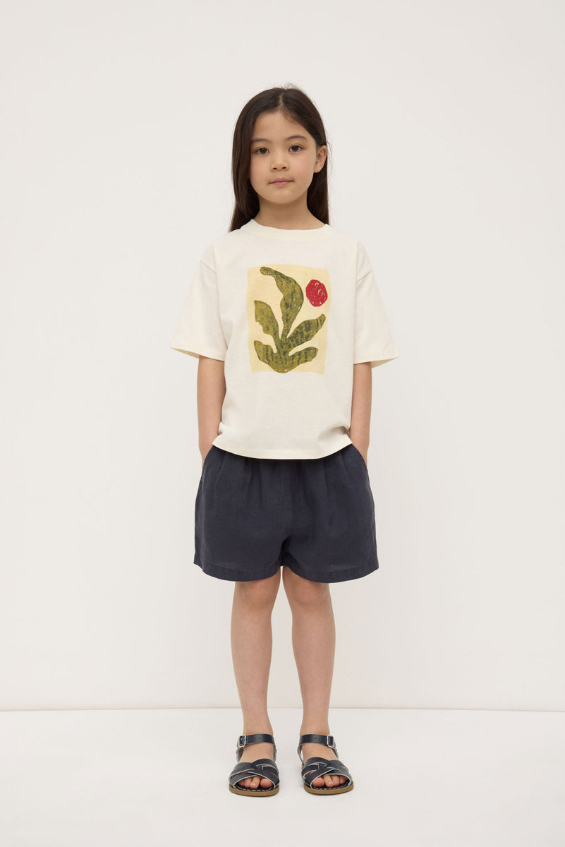 Kids Natural Tee Pebble | Assembly Label