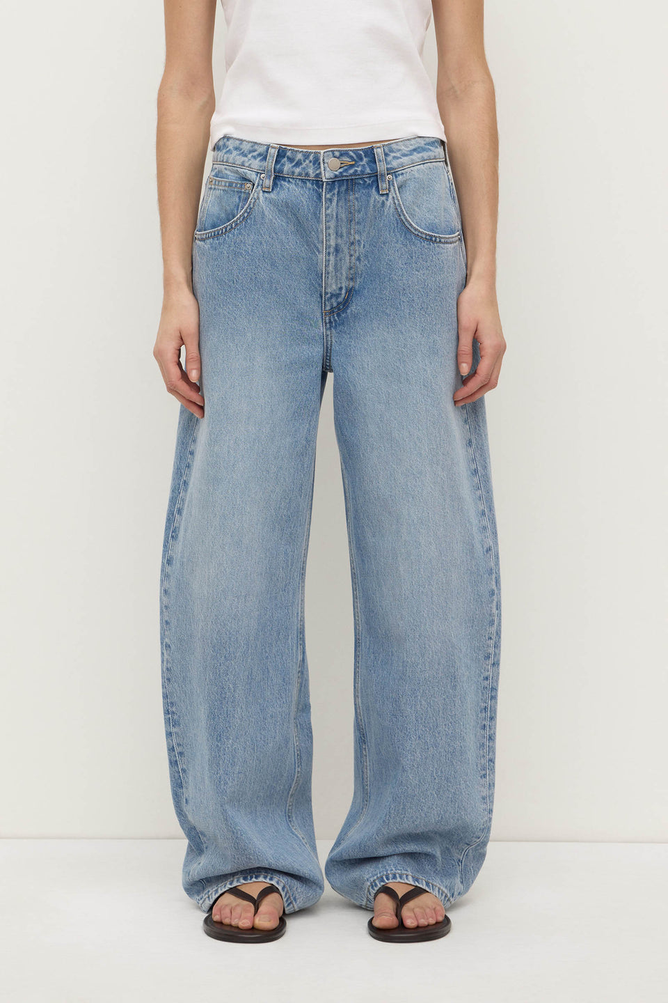 Womens Low Curve Mid Rise Jean Indigo Fade | Assembly Label