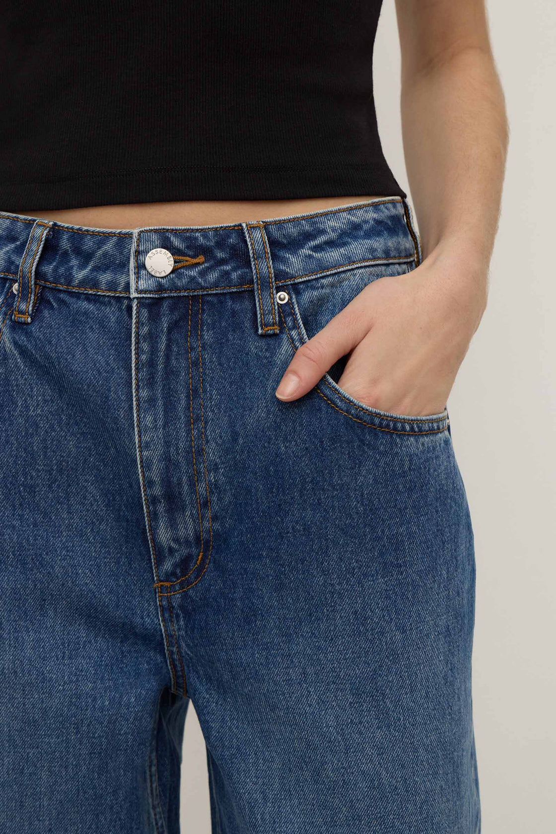 Womens Low Curve Mid Rise Jean Mid Blue | Assembly Label