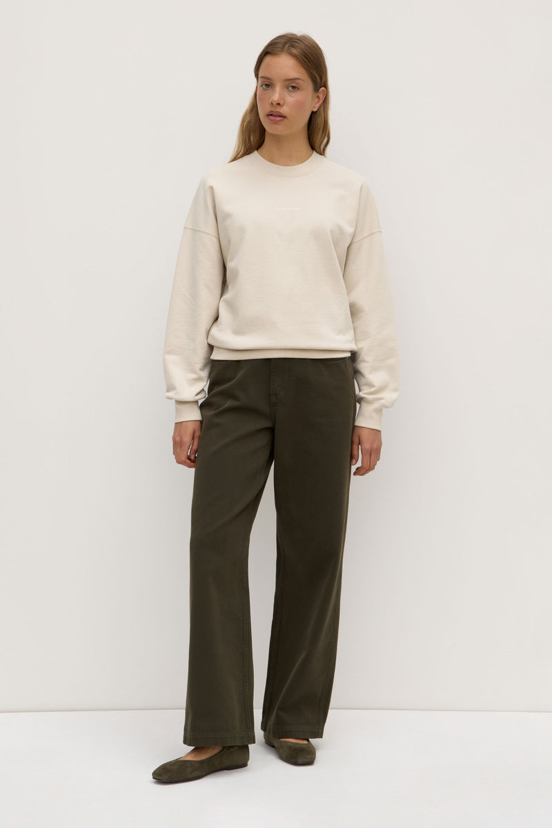 Womens Atelier Logo Fleece Tapioca | Assembly Label