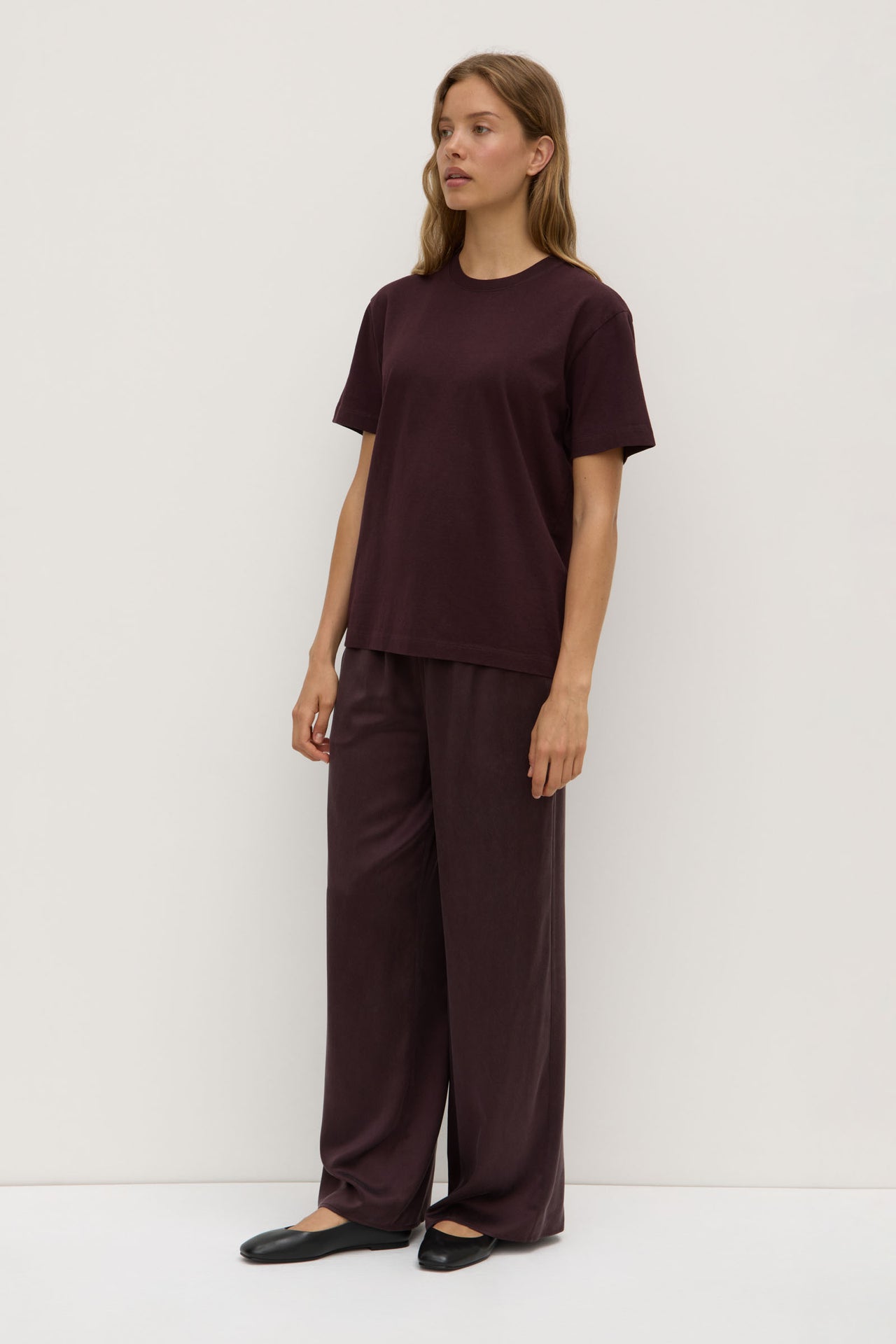 Womens Organic Base Tee Burgundy | Assembly Label